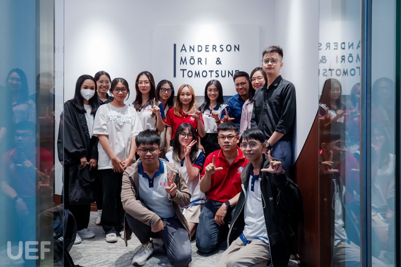 Mỗi ngày một nghề luật: UEFers học tập thực tế tại Công ty luật Anderson Mori & Tomotsune